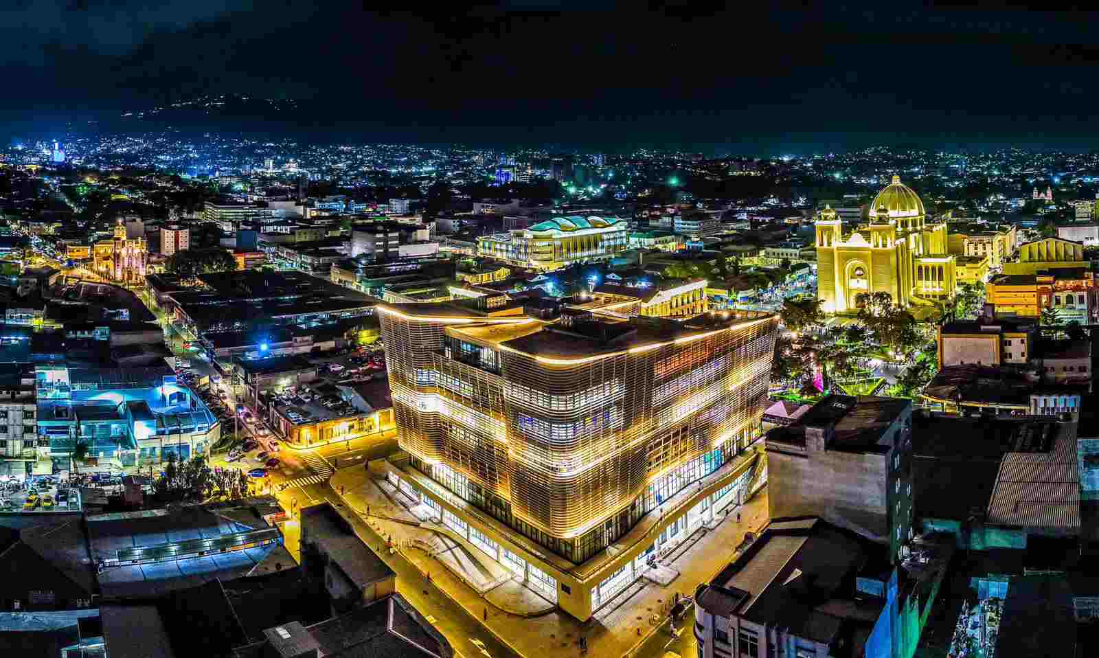 En El Salvador está la biblioteca más grande y moderna del continente ...