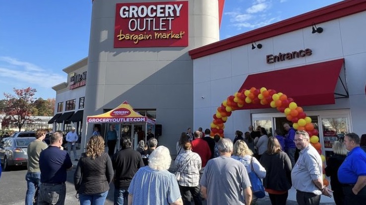 Grocery Outlet lanzó su 14º colecta de alimentos - El Sol News Media