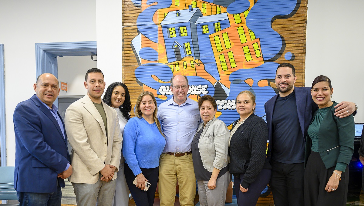 Jumpstart Philly En Español impulsa el desarrollo comunitario y la inversión local - El Sol News ...